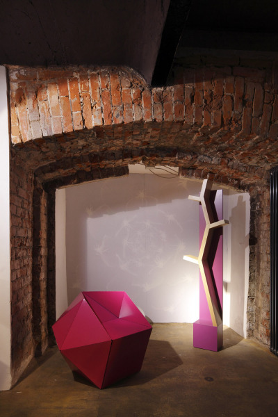 Hedronics Metal Chair As A Polyhedron - Betterimprovement.com